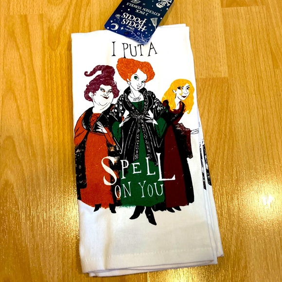 Disney | Kitchen | Disney Hocus Pocus Kitchen Towels | Poshmark